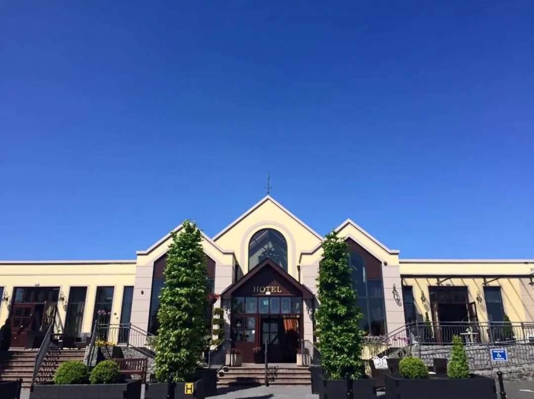 Four Seasons Hotel & Leisure Club - Irland