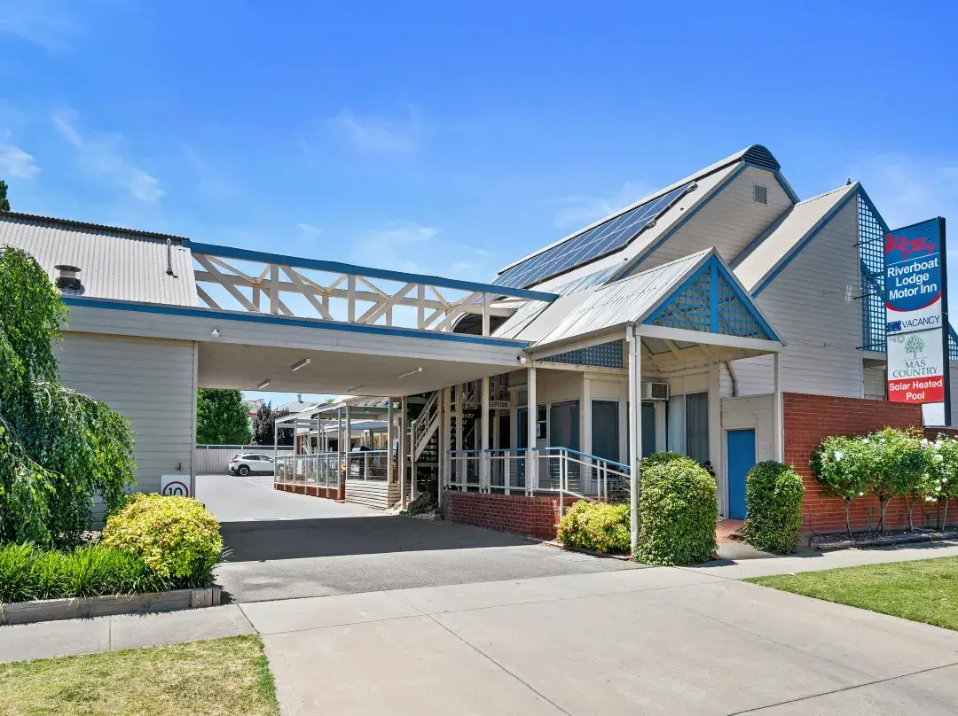 Mas Country Riverboat Lodge Motor Inn - Moama