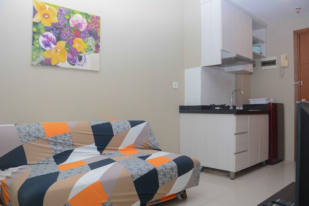 Warm And Cozy 2br Apartment Woodland Park Residence - Cawang