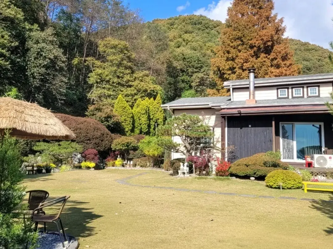 Chungju Pyeonggyeongsori Dokchae - 충주시