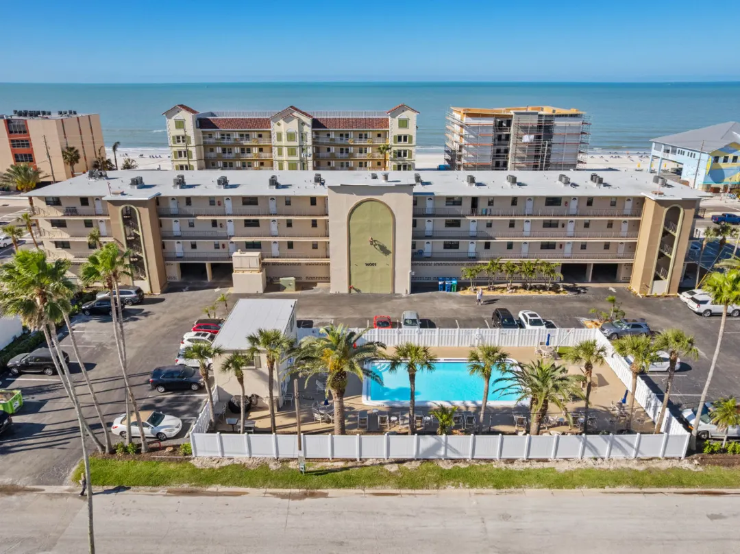 Private Balcony And Heated Pool Access - Charming Coastal Oasis - Redington Beach, FL