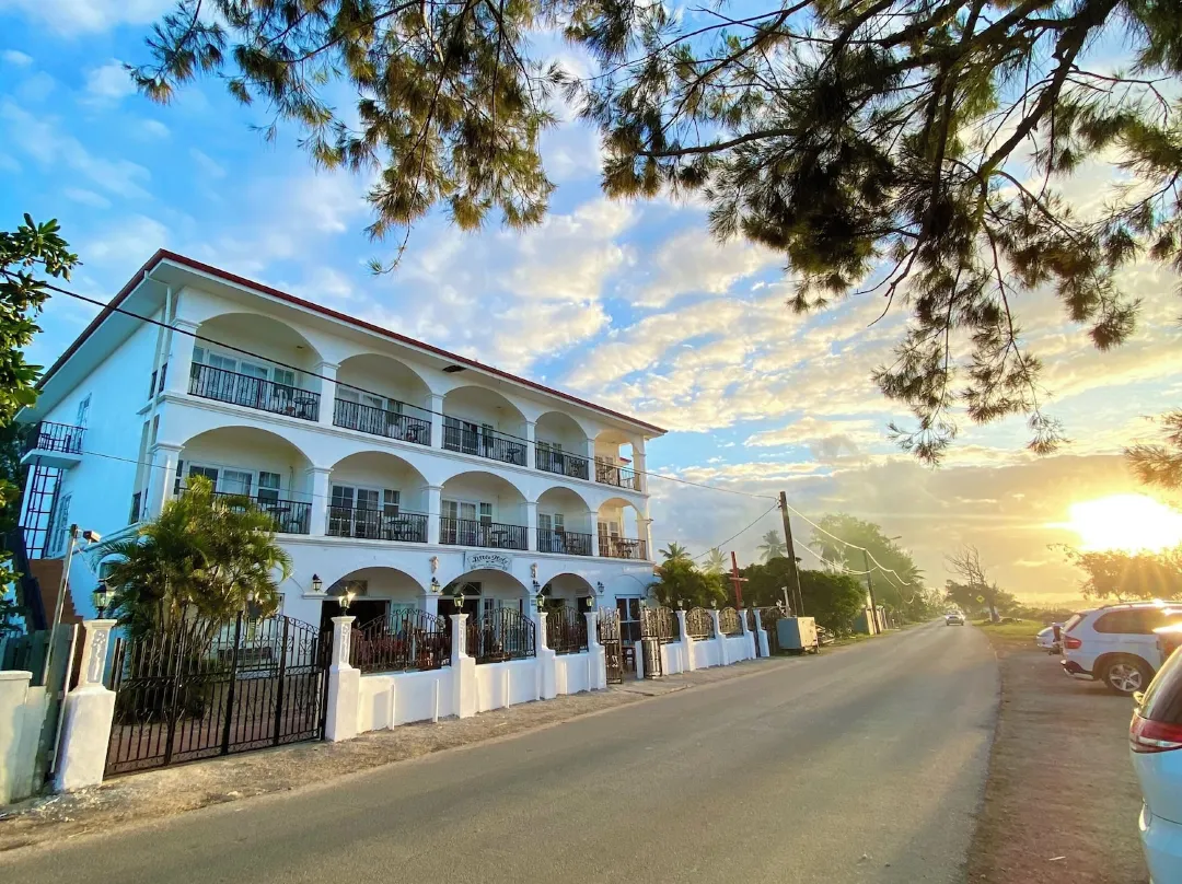 Little Italy Hotel - Tonga
