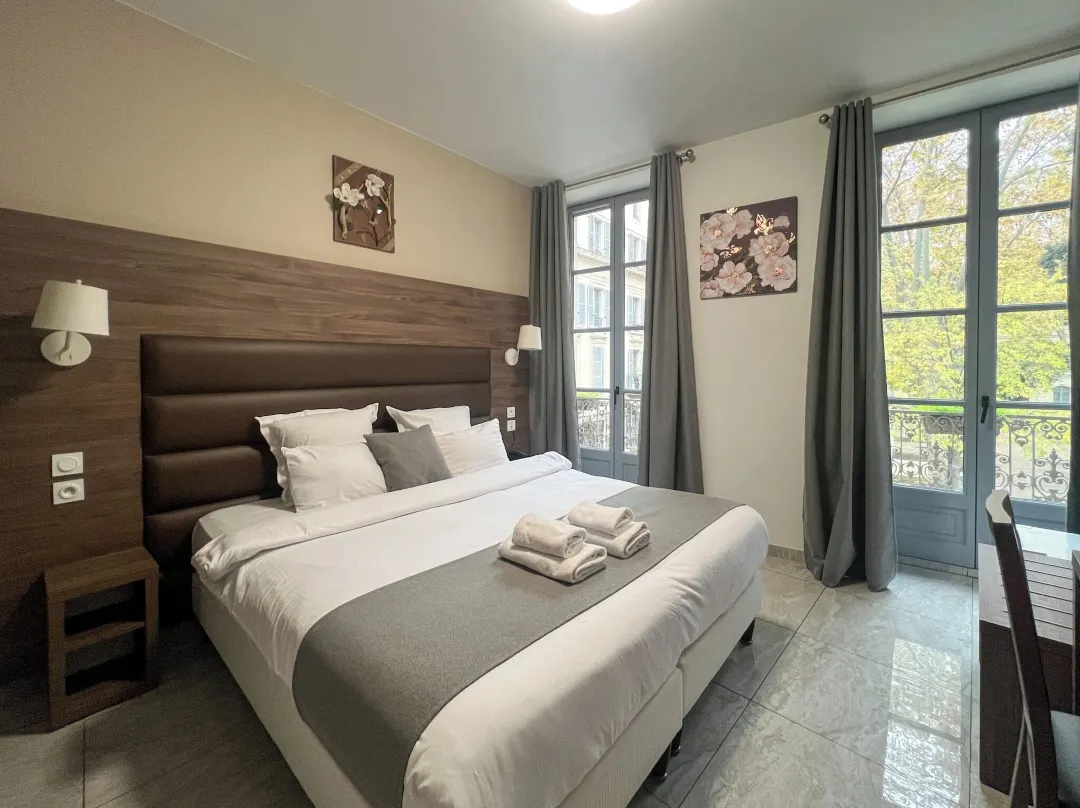 Square Hôtel - Nimes - Gard