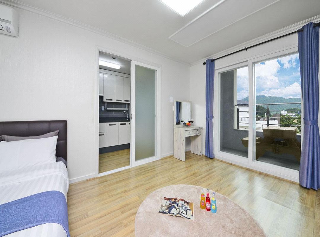 Janghohang Ilmare Pension - Samcheok-si