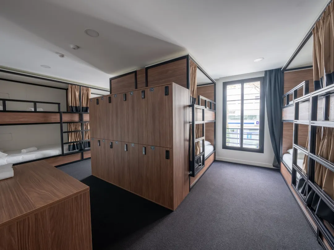 Beau M Hostel - Saint-Ouen