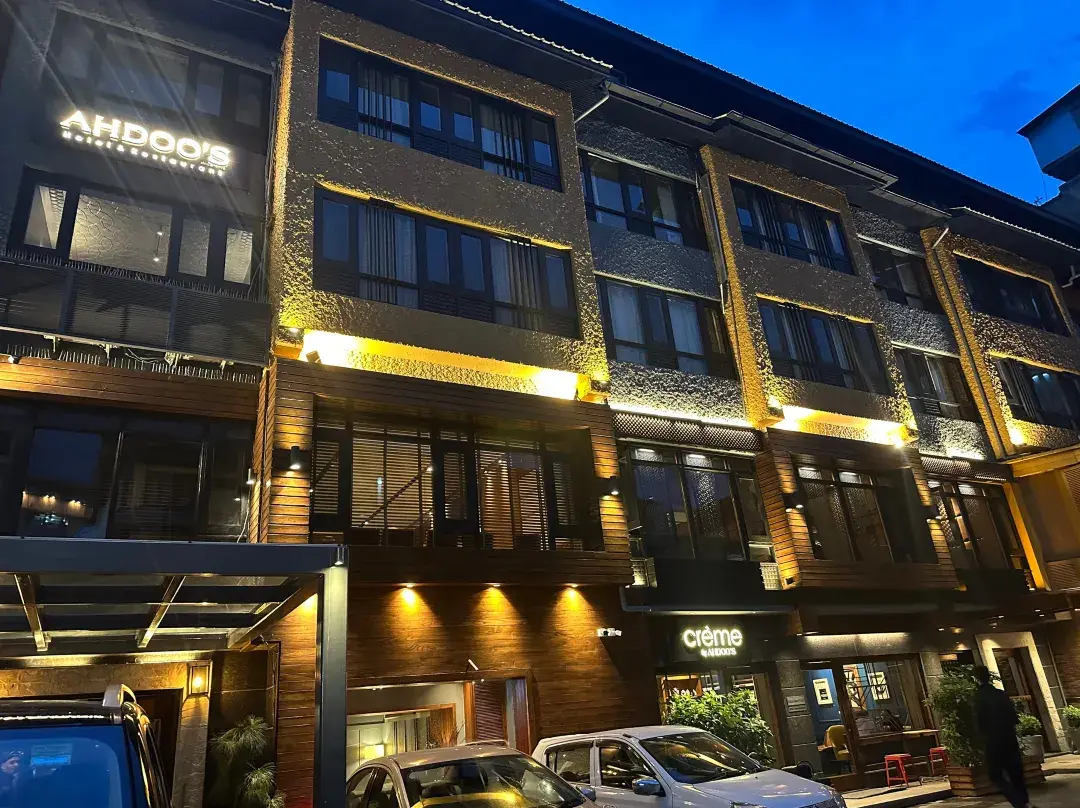 Ahdoos Hotel - Srinagar