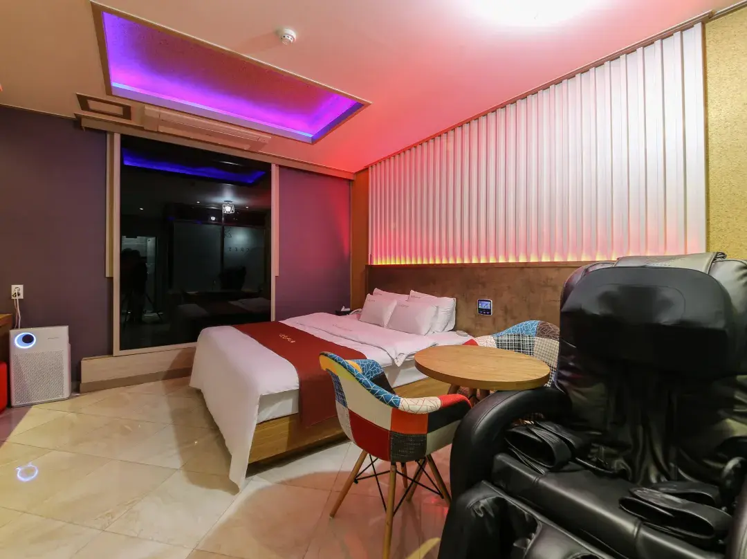 Gunsan Secret Driving Self Check-in Motel - 전라남도