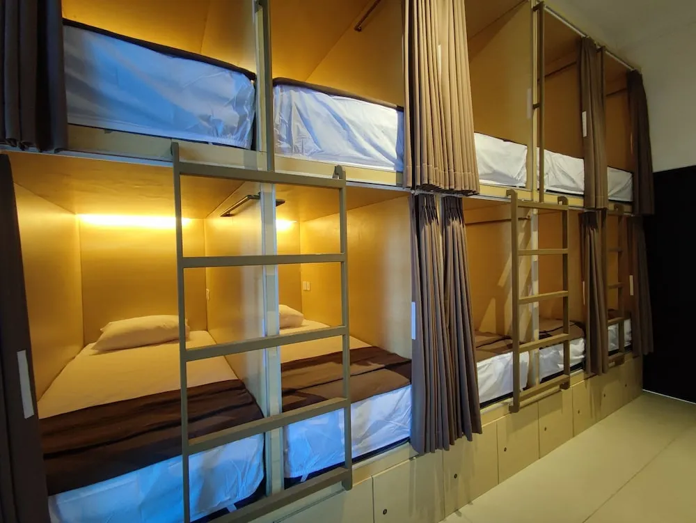 Fora Capsule Hostel Tuban Kuta Bali - Kuta