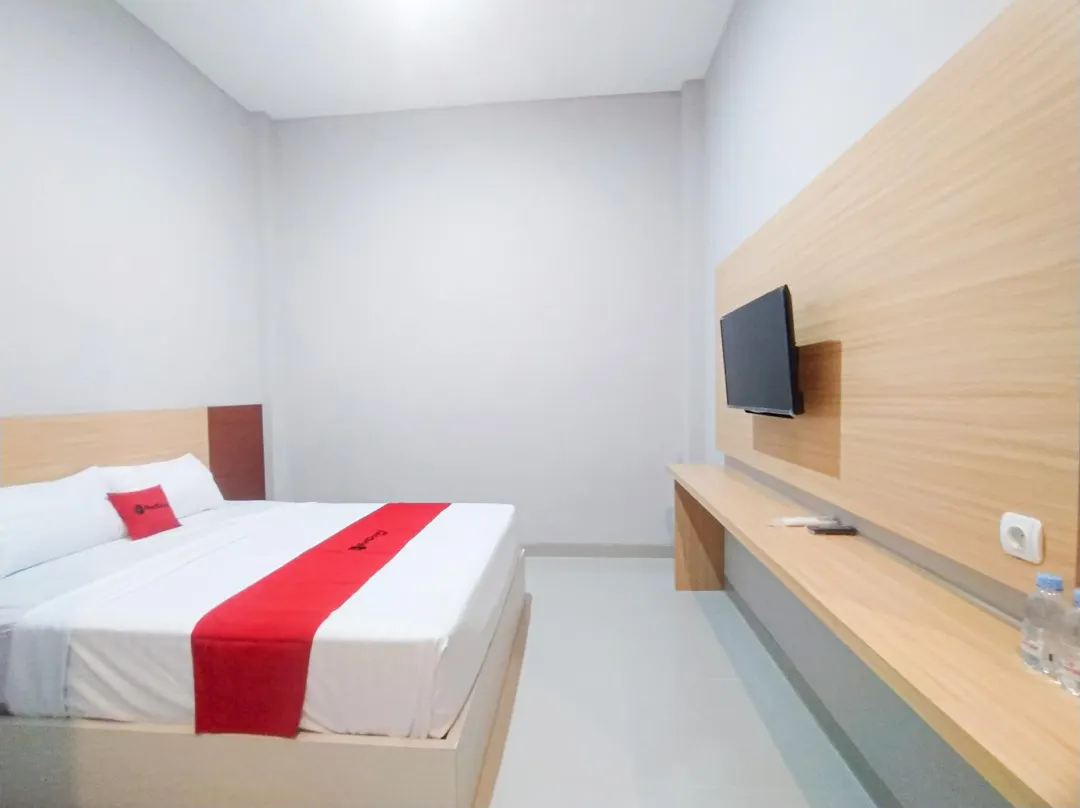 Reddoorz Syariah Near Alun Alun Tegal 2 - Tegal