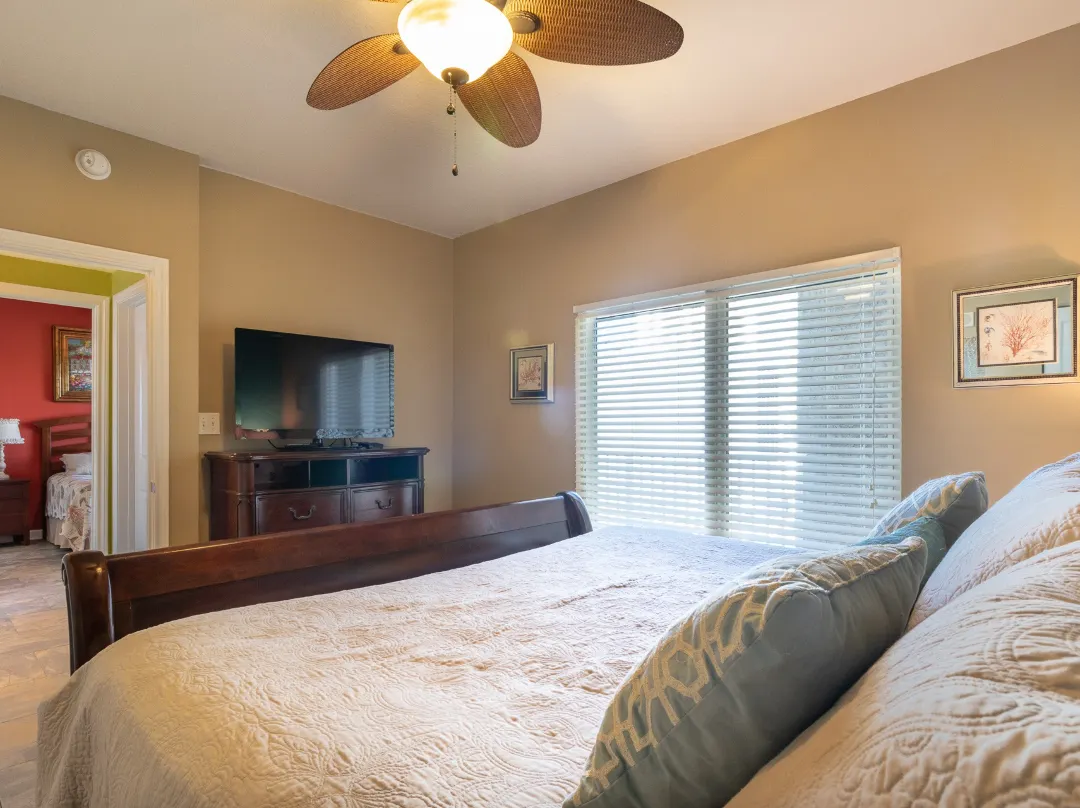 Shores Of Panama 621-sleeps 8, Free Beach Fun! Reserved Parking Space! - Panama City Beach, FL