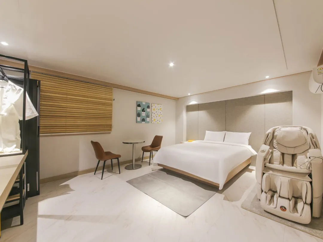 Gyeongju Hotel Line Hwangridan-gil Branch - Gyeongju