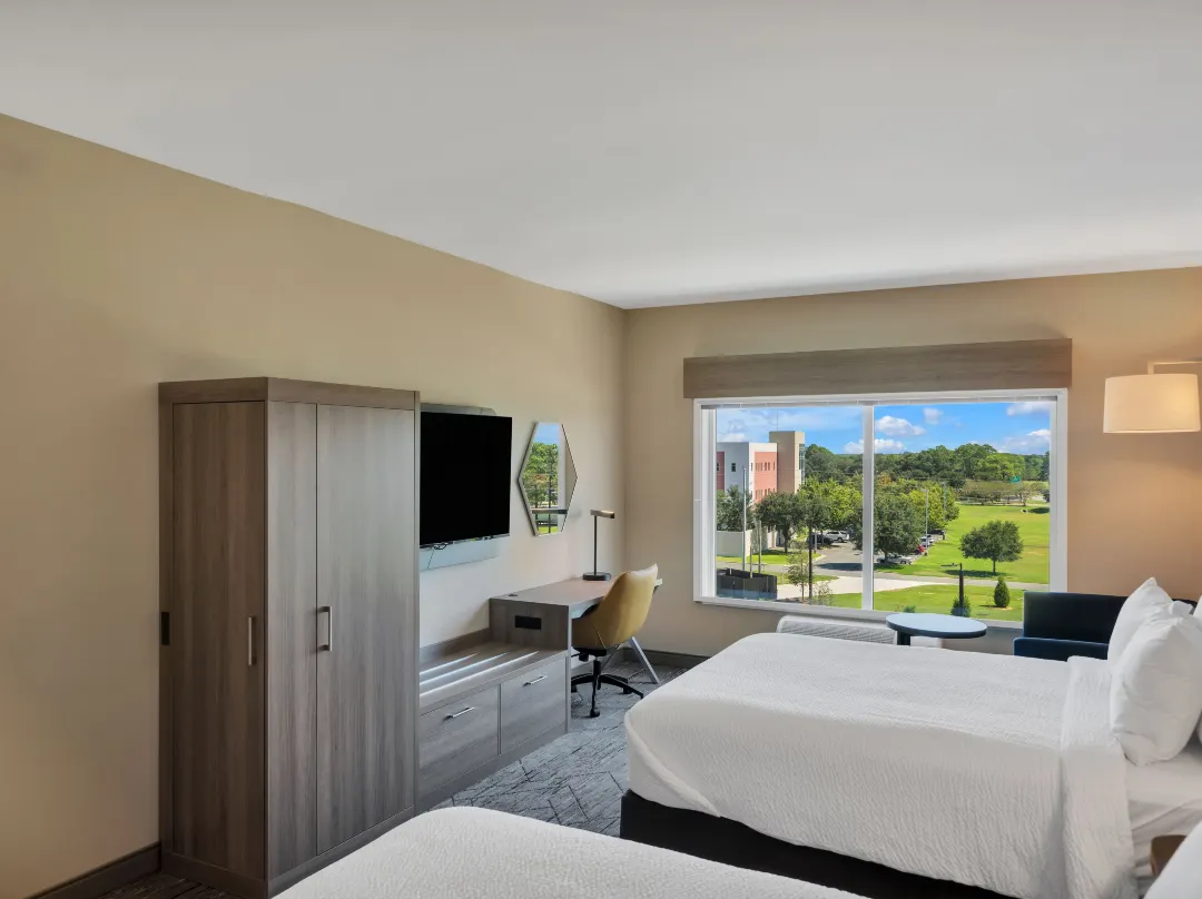 Holiday Inn Express & Suites Fort Walton Beach - Eglin Area - Destin, FL