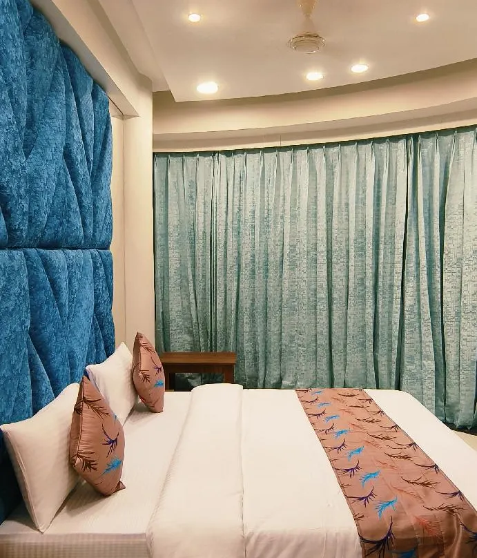 Hotel Villa Empire - Vadodara