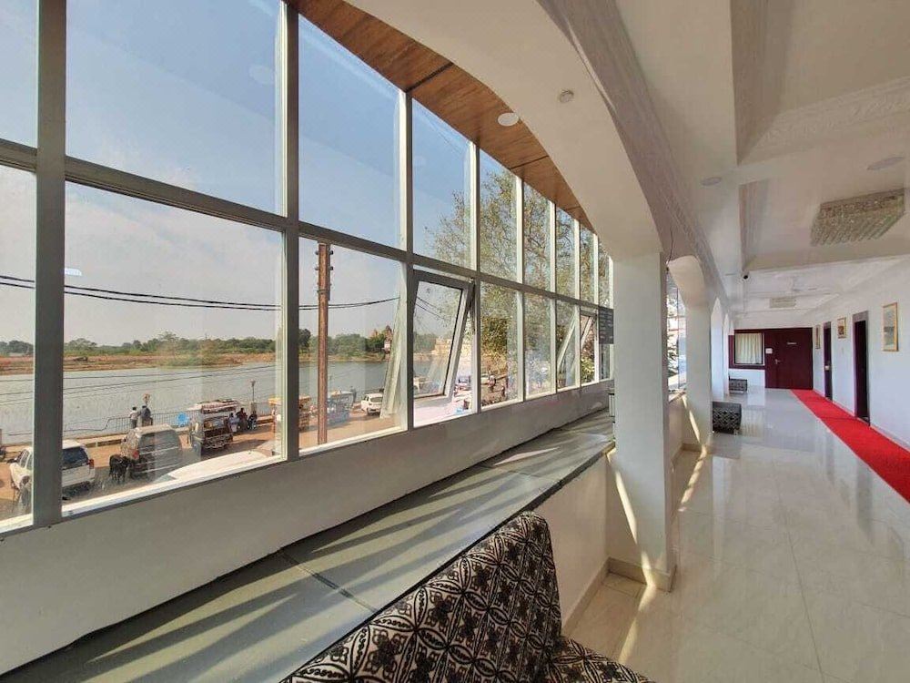 Hotel Lakeside - Khajuraho