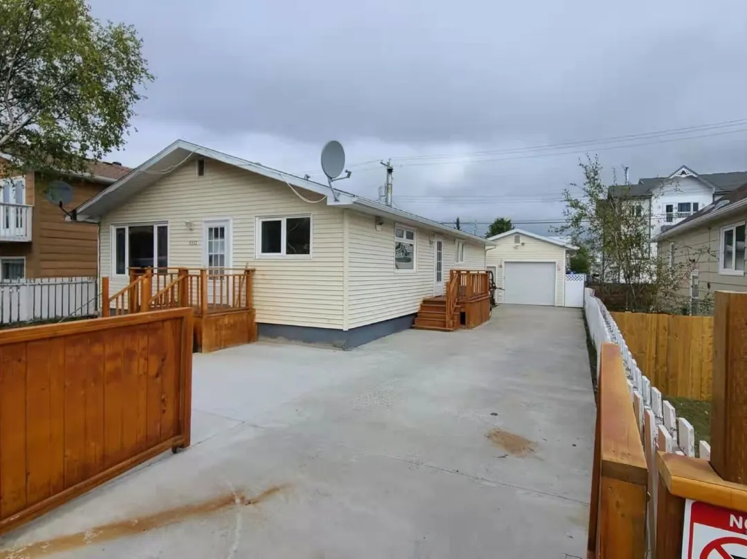 Yk Aurora B&b - Yellowknife