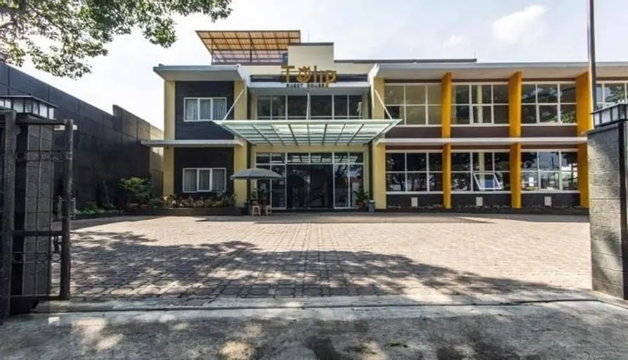 Tulip Guest House - 반둥