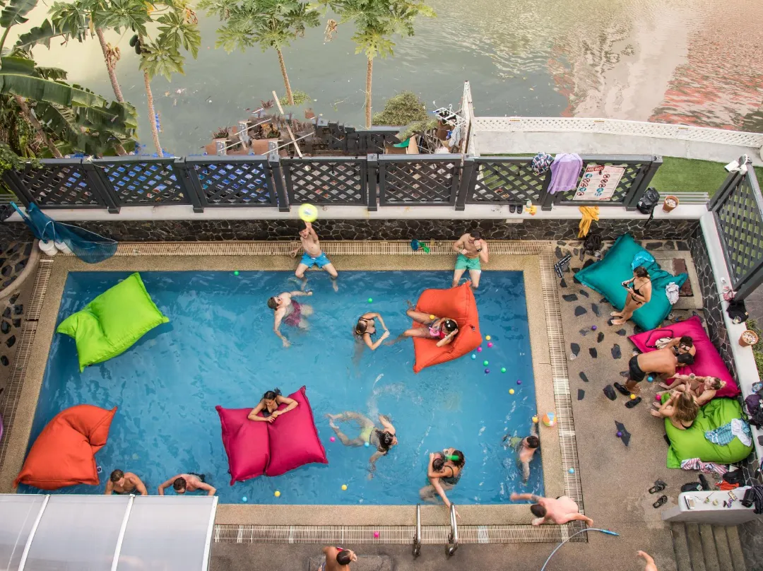 Mad Monkey Hostel Bangkok @ Rambuttri Village Khaosan Area - Bangkok