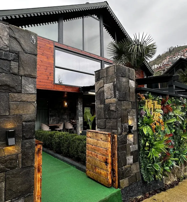 Fifty Three Otel - Artvin