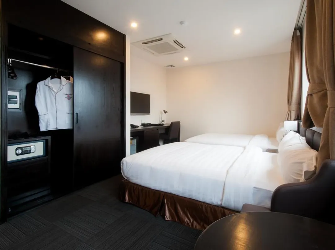 Sakura Hotel - Hanoi