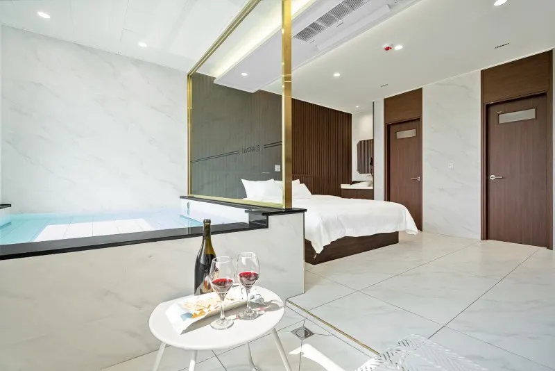 Daebudo Arcano Hotel Poolvilla 아르카노호텔풀빌라) - 서산시