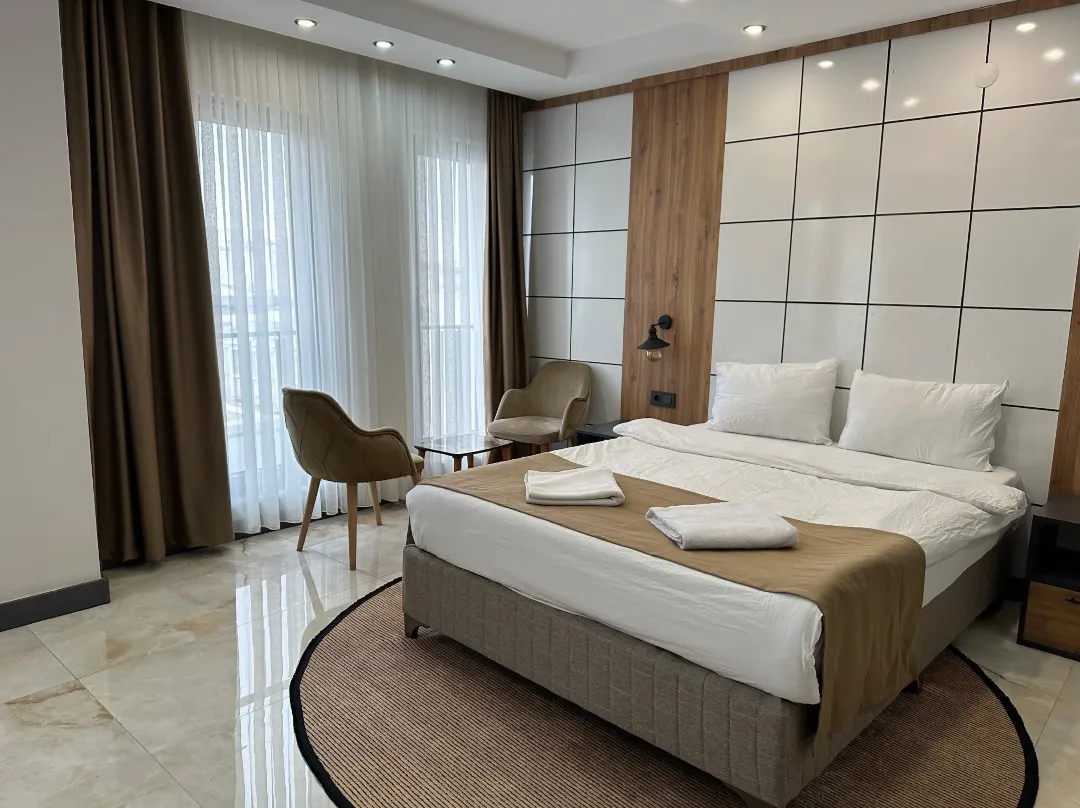 Pars Palas Hotel - Van