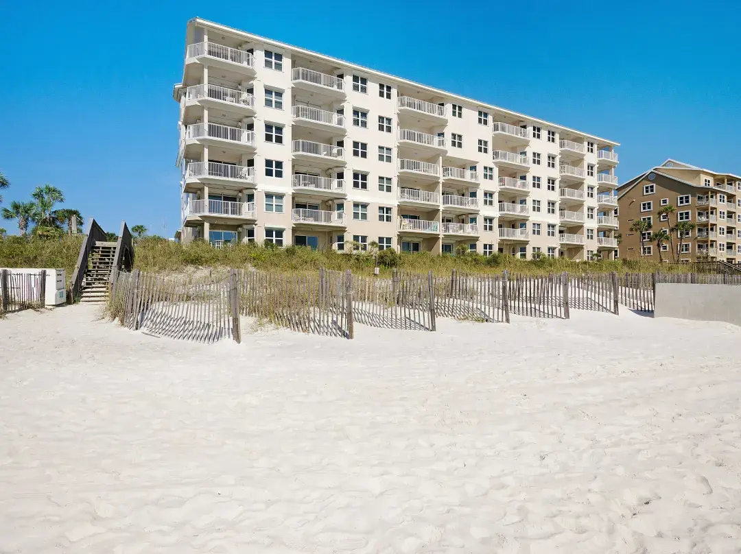 Beachfront Views And Luxury Amenities - Tranquil Coastal Haven - Destin, FL