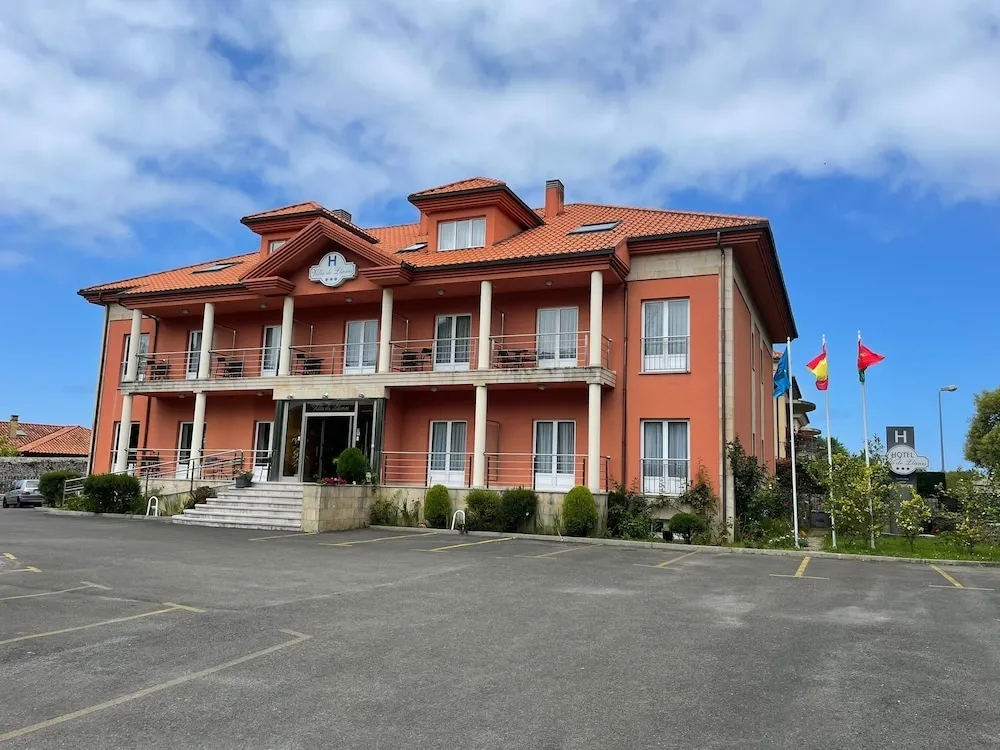 Villa De Llanes - Llanes
