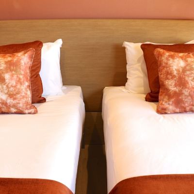 Hex Hotel at Yorkshire Wildlife Park Promo Code Discounts・2025 Coupon ...