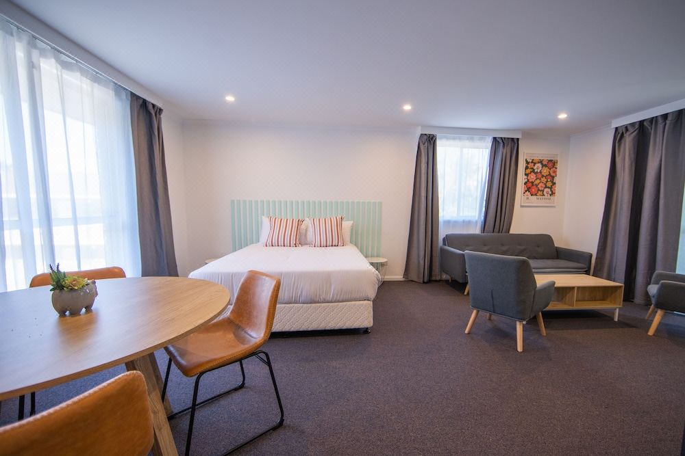 Gosford Palms Motor Inn - Central Coast