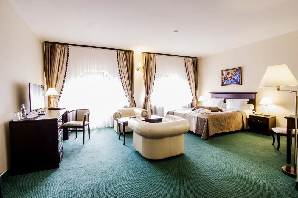 Plaza Hotel - Липецк