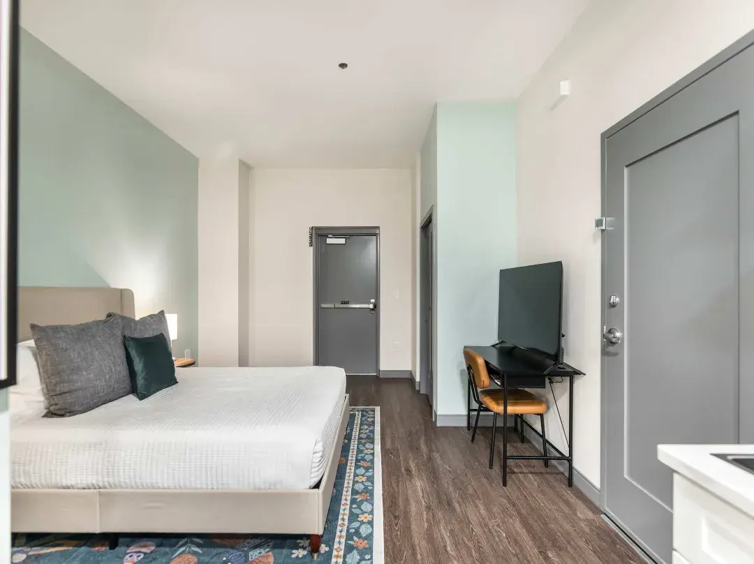 Central Location With Full Kitchen And Smart Tv - Cozy Retreat - Macon, GA