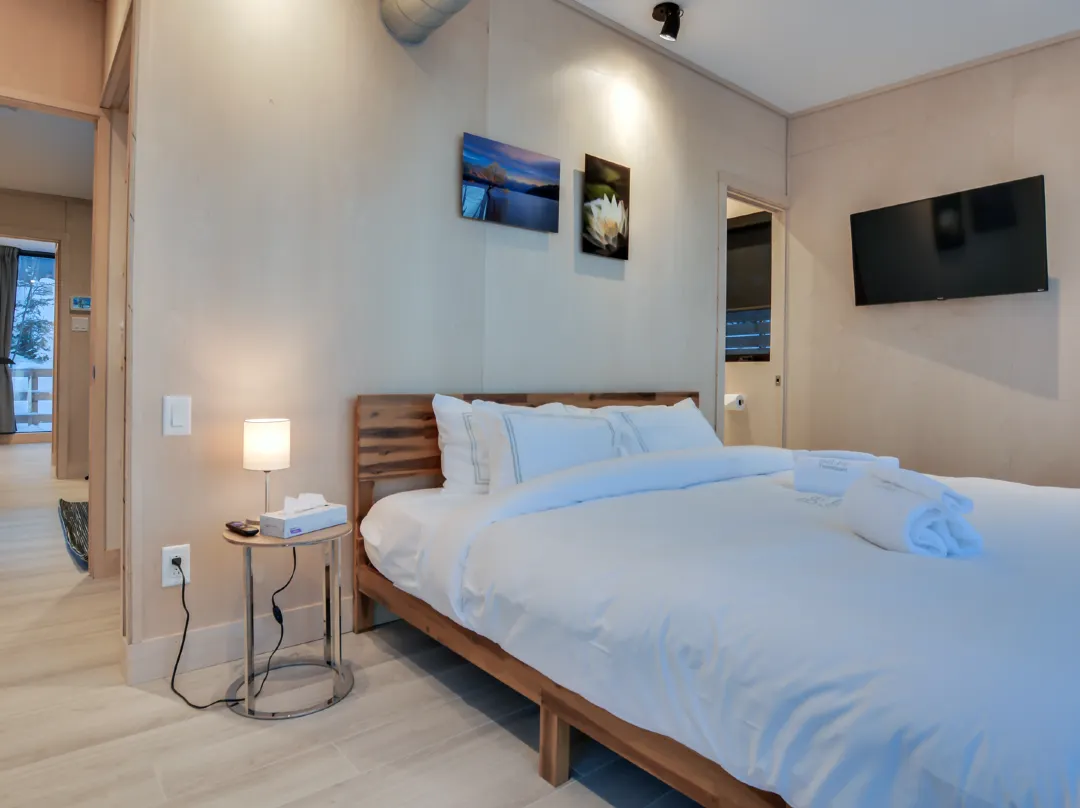 Bel Air Tremblant Double Antarctica : 2 Chambres, Jacuzzi, Sauna - Laurentides