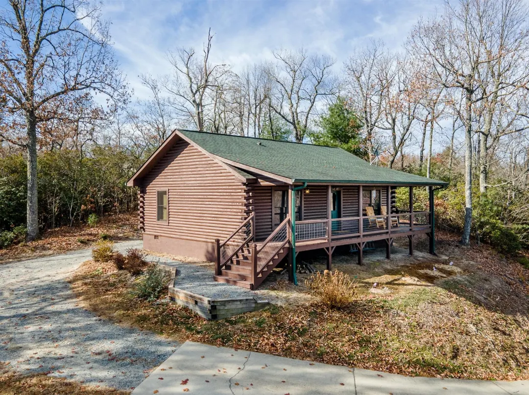 Mountain Views And Covered Porch - Charming Log Cabin Retreat - Sierra Nevada