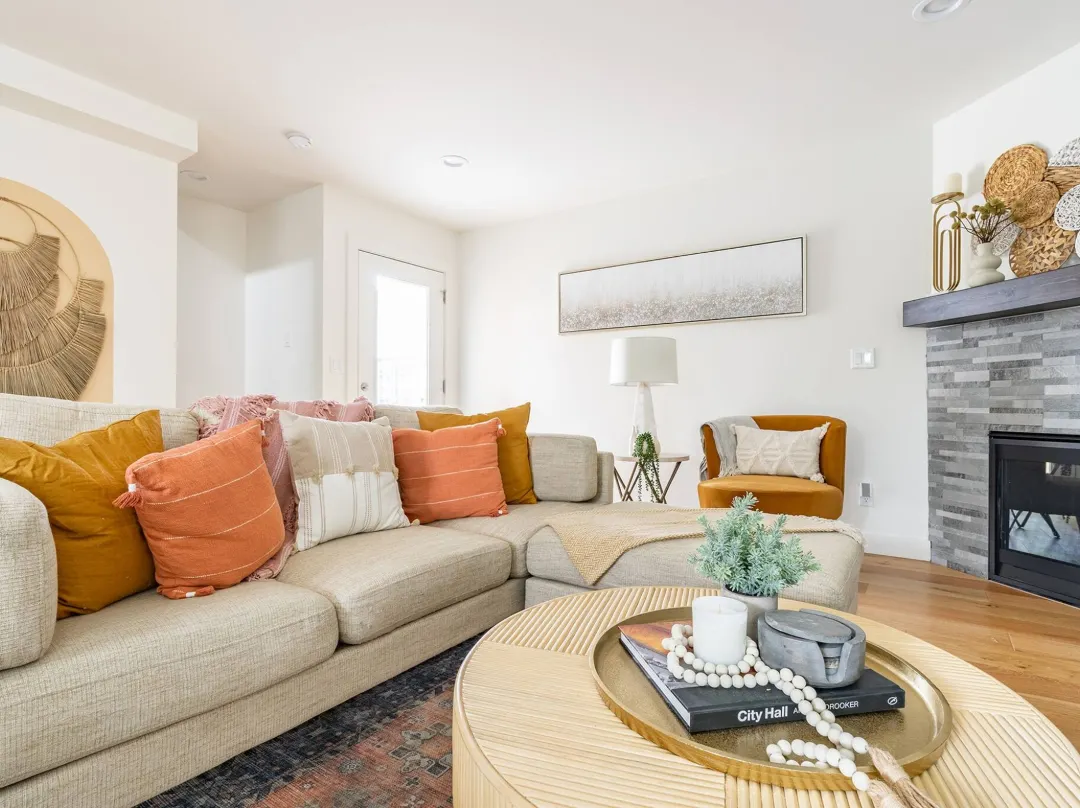 2br | Bath, Fireplace | West Seattle | Sophari - Burien, WA