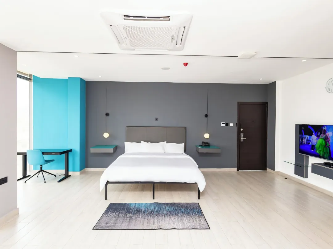 Bankable Roomzzz - Accra