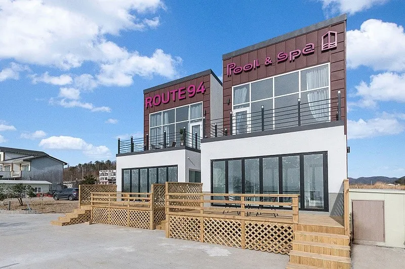 Gyeongju Route 94 Pension - Gyeongju-si