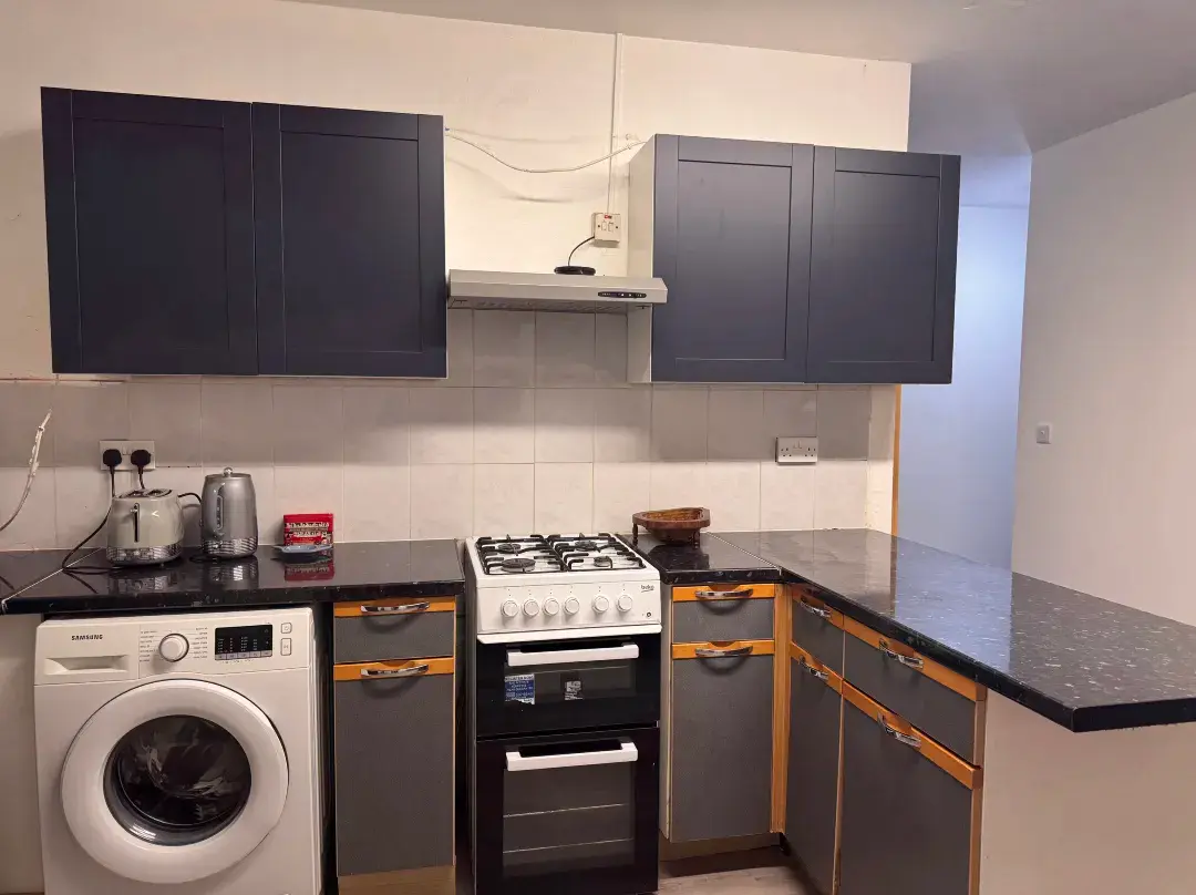 Cozy Guest Room 2 In Morden - Londres