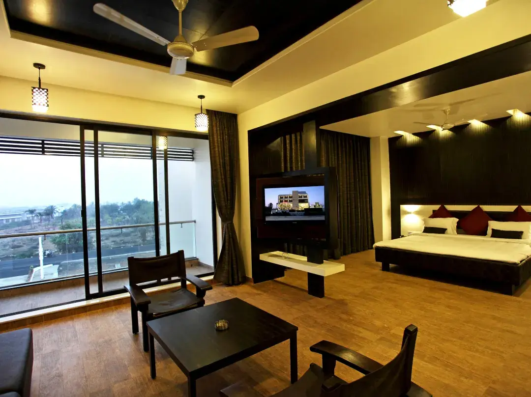 Hotel The Grand Daksh Somnath - Veraval