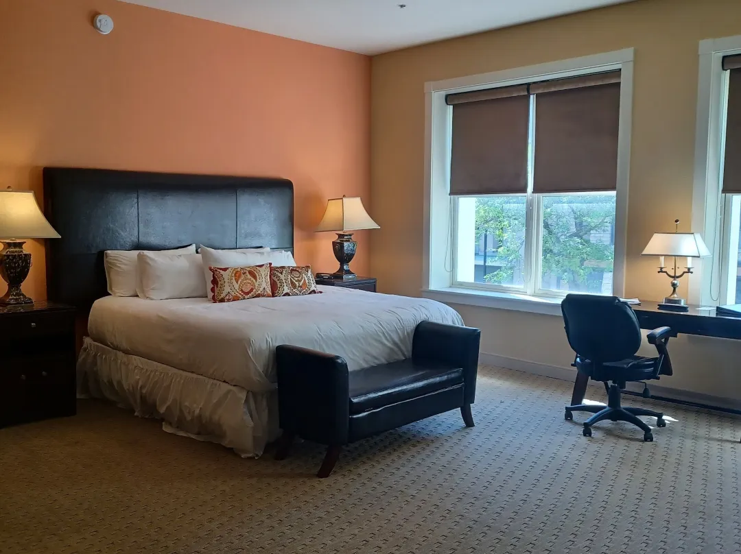 The Clarke Hotel - Waukesha, WI