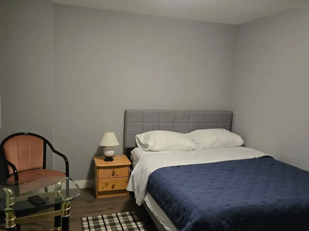 Chambre Privée Confortable Avec Toutes Les Installations à Lethbridge - 艾伯塔