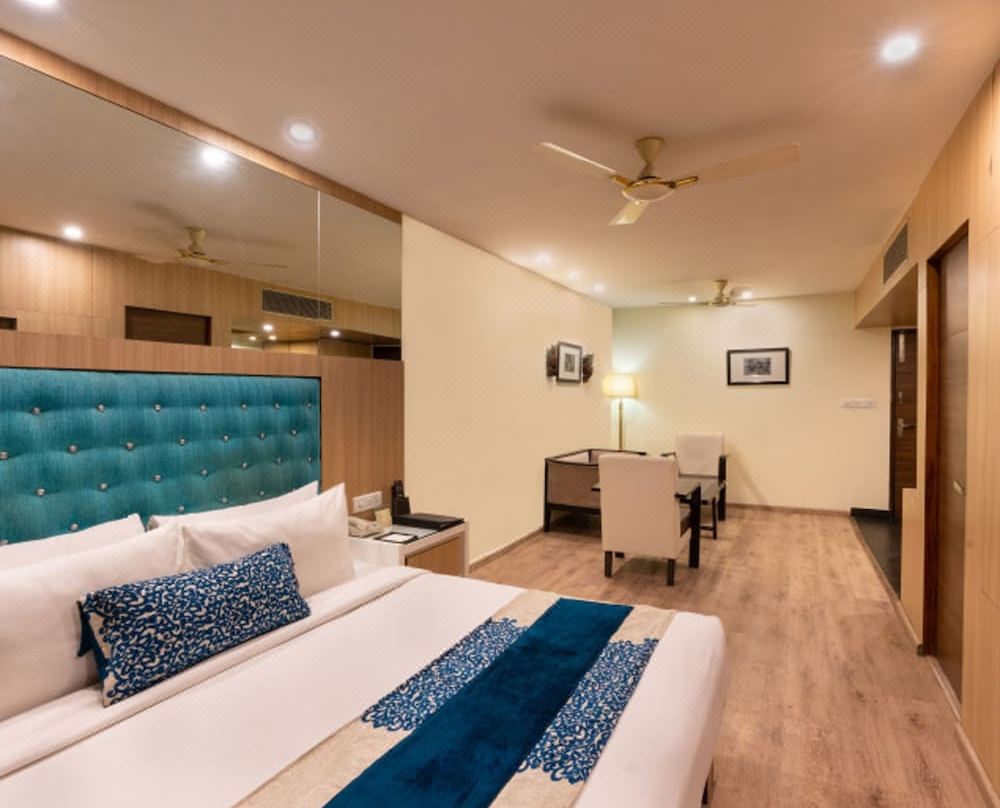Hotel Jewels - Karnal