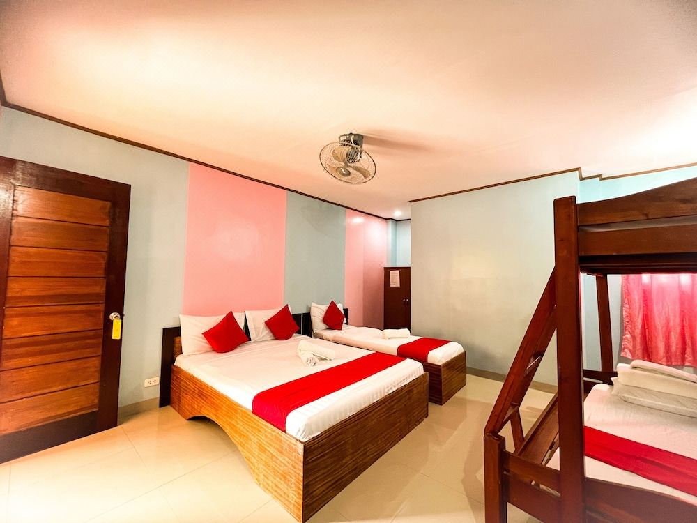 Ester's Place Casa Bonita Inn - Oslob