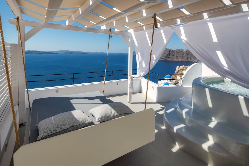 Kaleidoscope Oia Suites - Oia