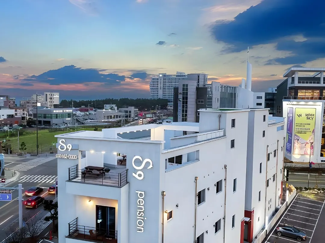 Gangneung Gyeongpodae S9 Beach Familyspa - 정선군