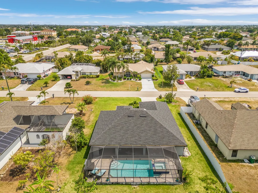 Heated Pool, Spa, Paddle Board, And Bicycles - Stunning Oasis Retreat - Fort Myers, FL