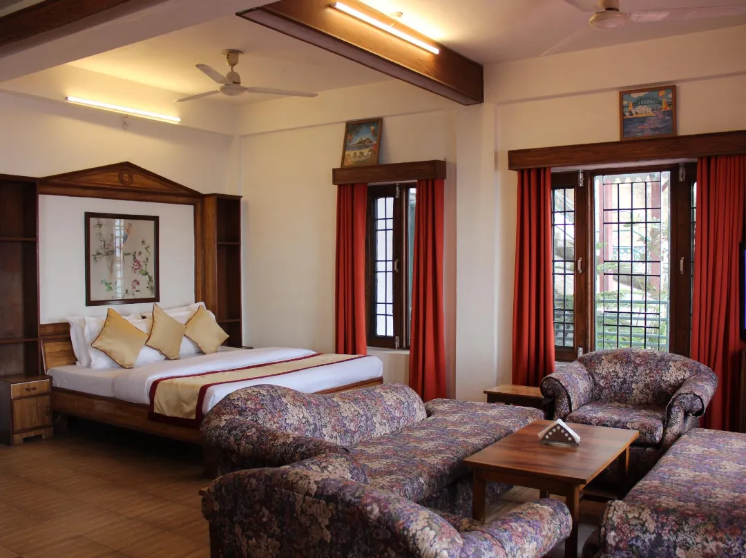 Birds View Resort - Kasauli