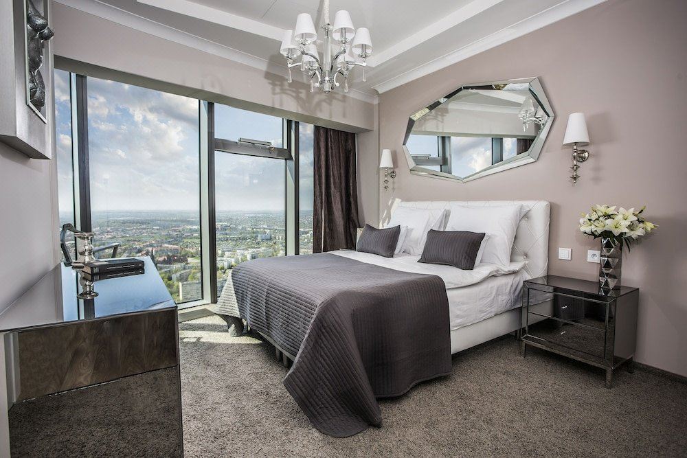 30th+ Floor Apartments In Sky Tower - Breslau