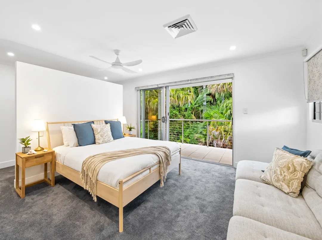 Spacious 3-bed Home With Patio Near Beach - Alexandra Headland