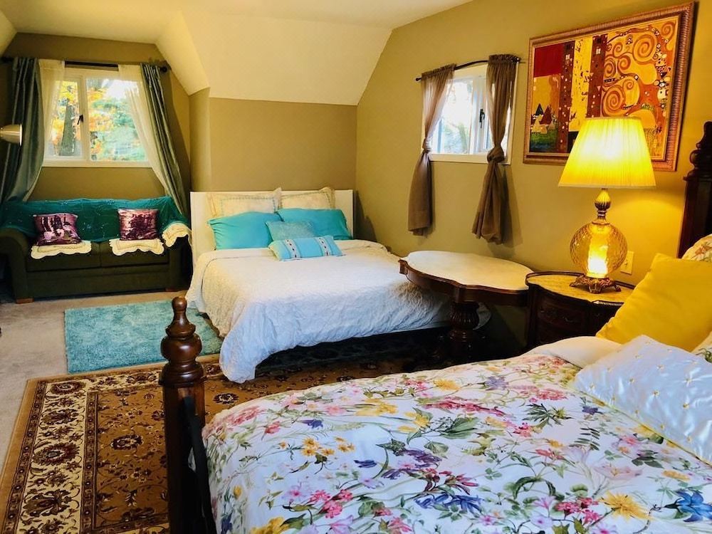 The Sunshine House-free Parking - Vancouver