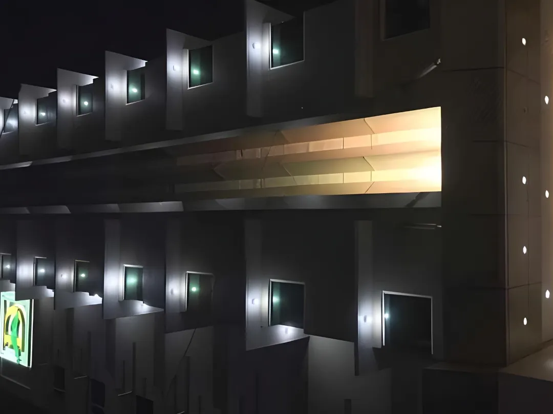 Dalian Peak Hotel - Angeles